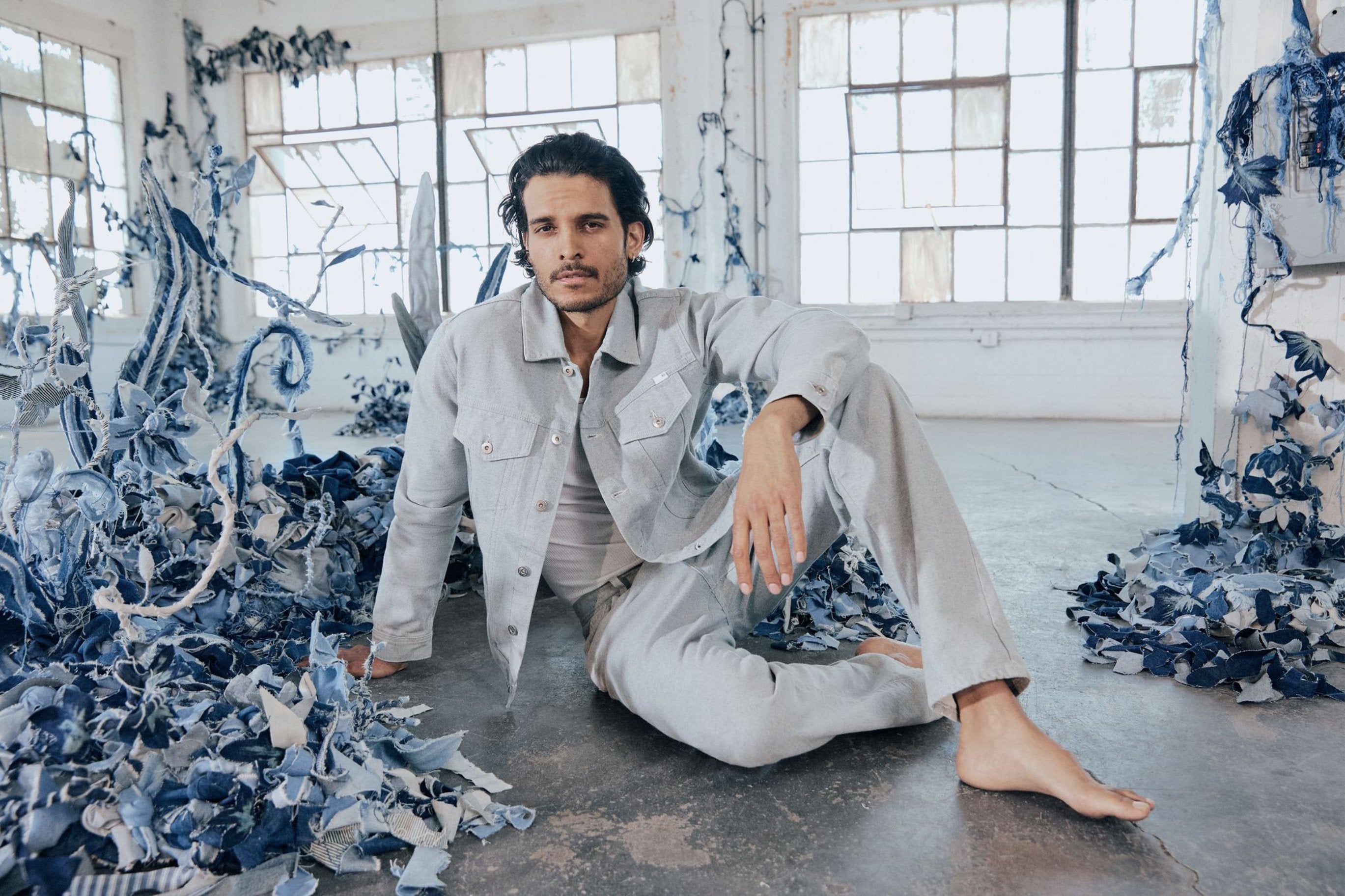 AG – Howard Clothing co