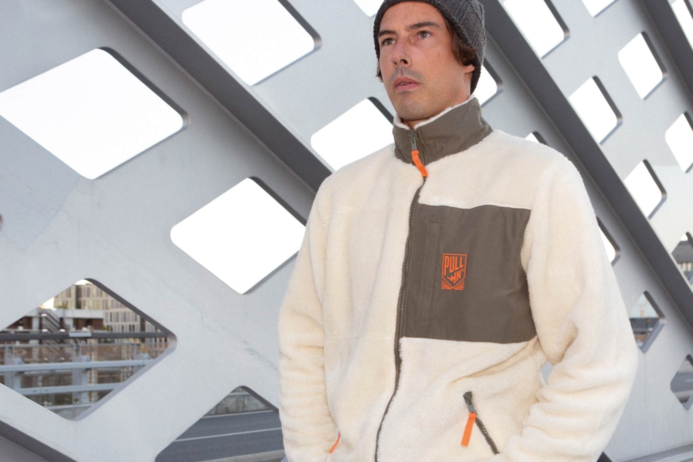 Pull-in – Howard Clothing co